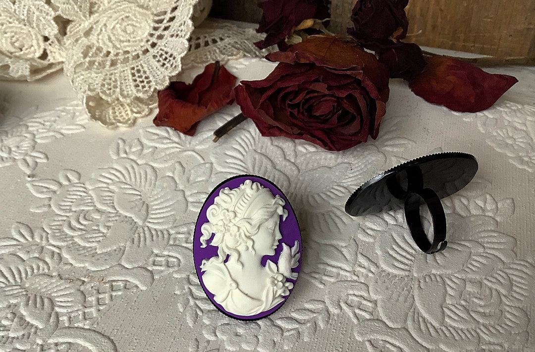 Large Cameo Ring, Purple Cameo Ring, Cameo, Statement Ring, Vintage Ring, Portrait Ring, Classic ...