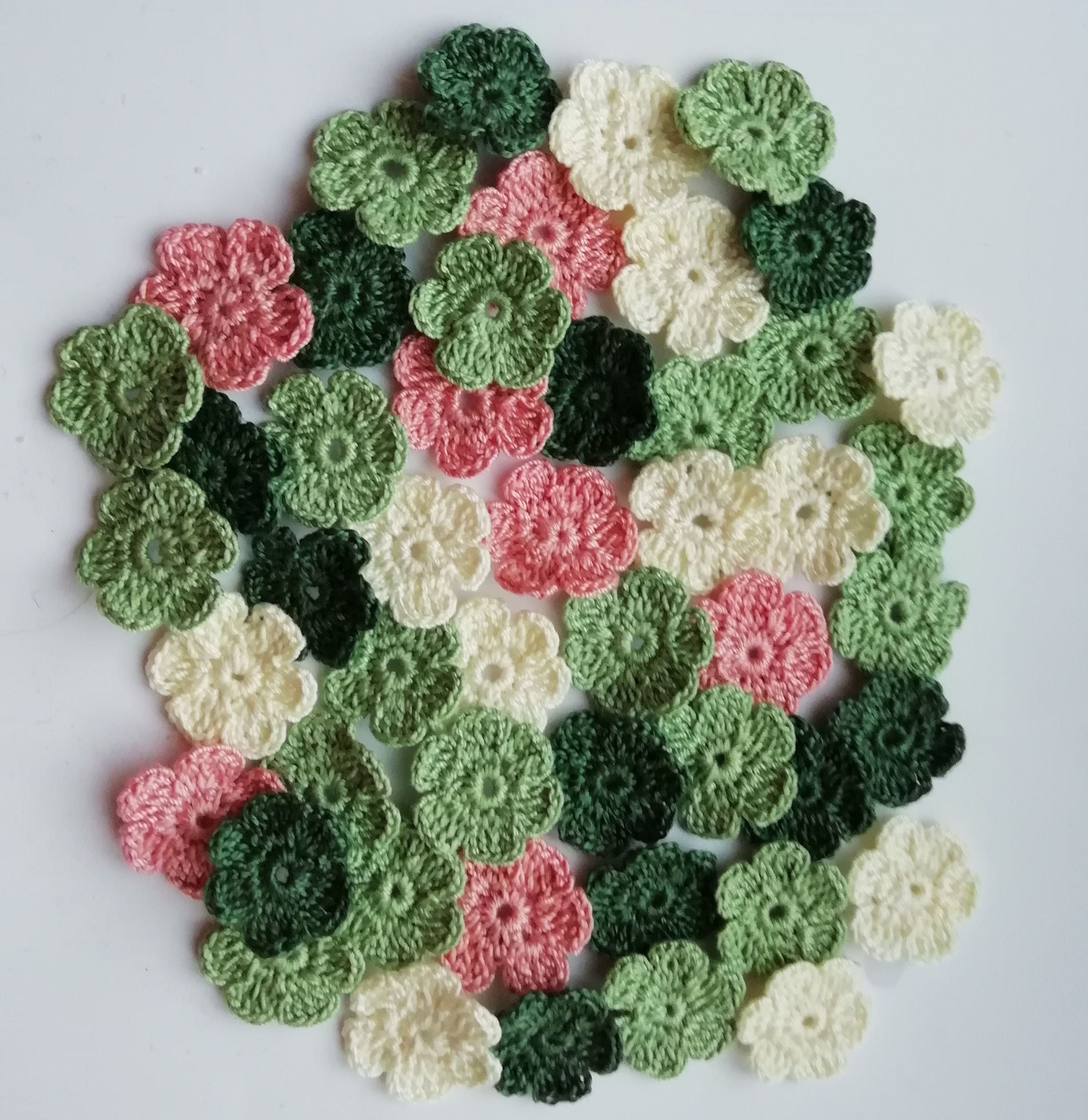 Crochet Applique, Crochet Flowers, 50 Small Applique Flowers Cardmaking ...