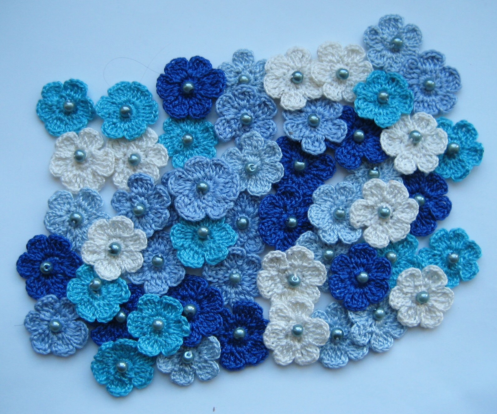 Crochet Appliques, Crochet Flowers, 50 Small Applique Flowers ...
