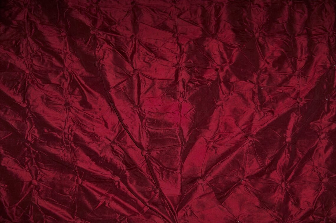 BEACON HILL BUTTON Tuck Silk Fabric 10.5 Yards Pomegranate Dark ...
