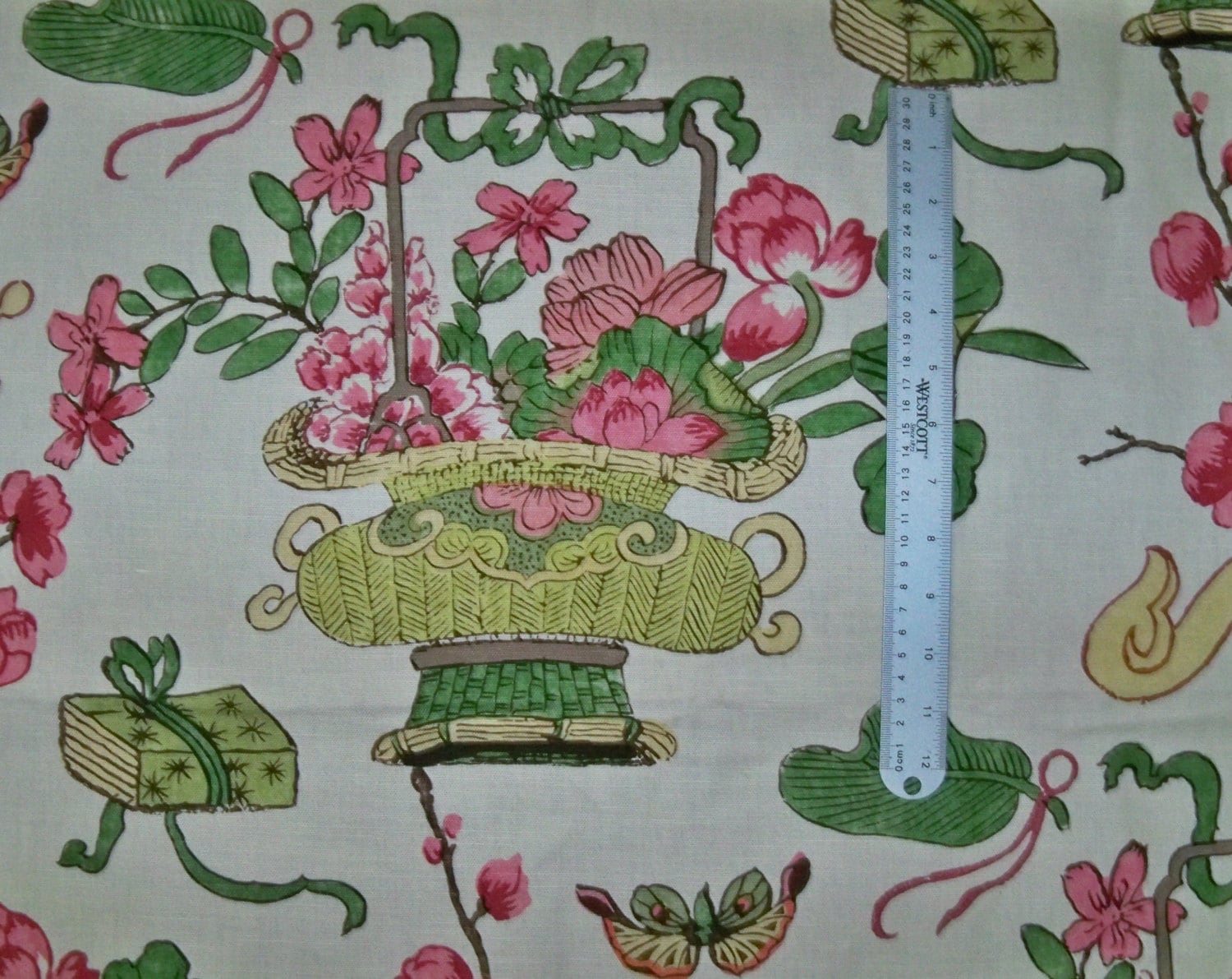 SCALAMANDRE CHINOISERIE SHANGHAI Blossoms Baskets Butterflies Toile ...