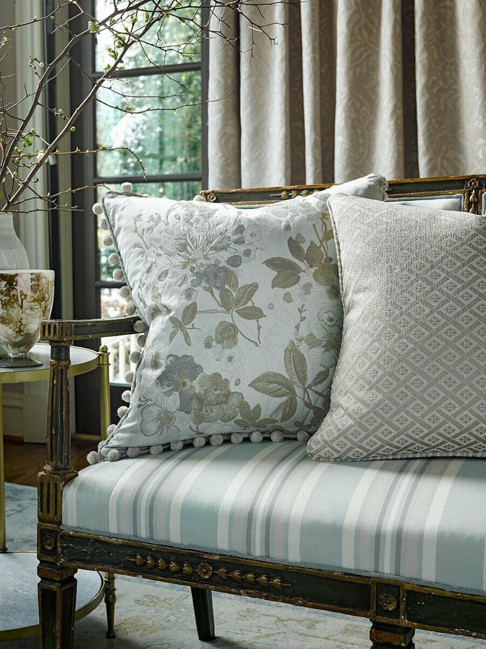 SCALAMANDRE ANTONELLA FLORAL Lampas Damask Fabric 10 Yards Grey Gardens ...