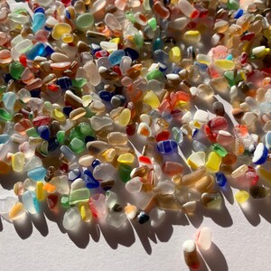 2-5mm Mini Glass Mini Glass Pebbles Multi Color Glass Stones Super Tiny ...