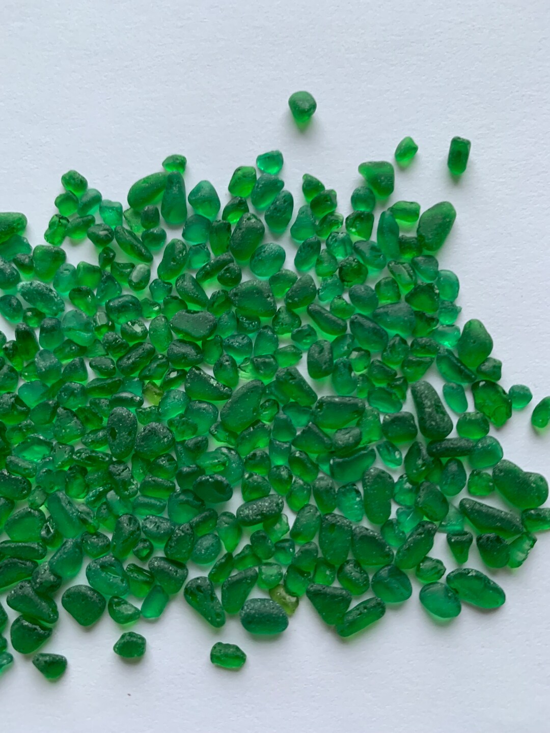 2-5mm Dark Emerald Green Glass Mini Glass Stones Mini Sea Glass Chips ...