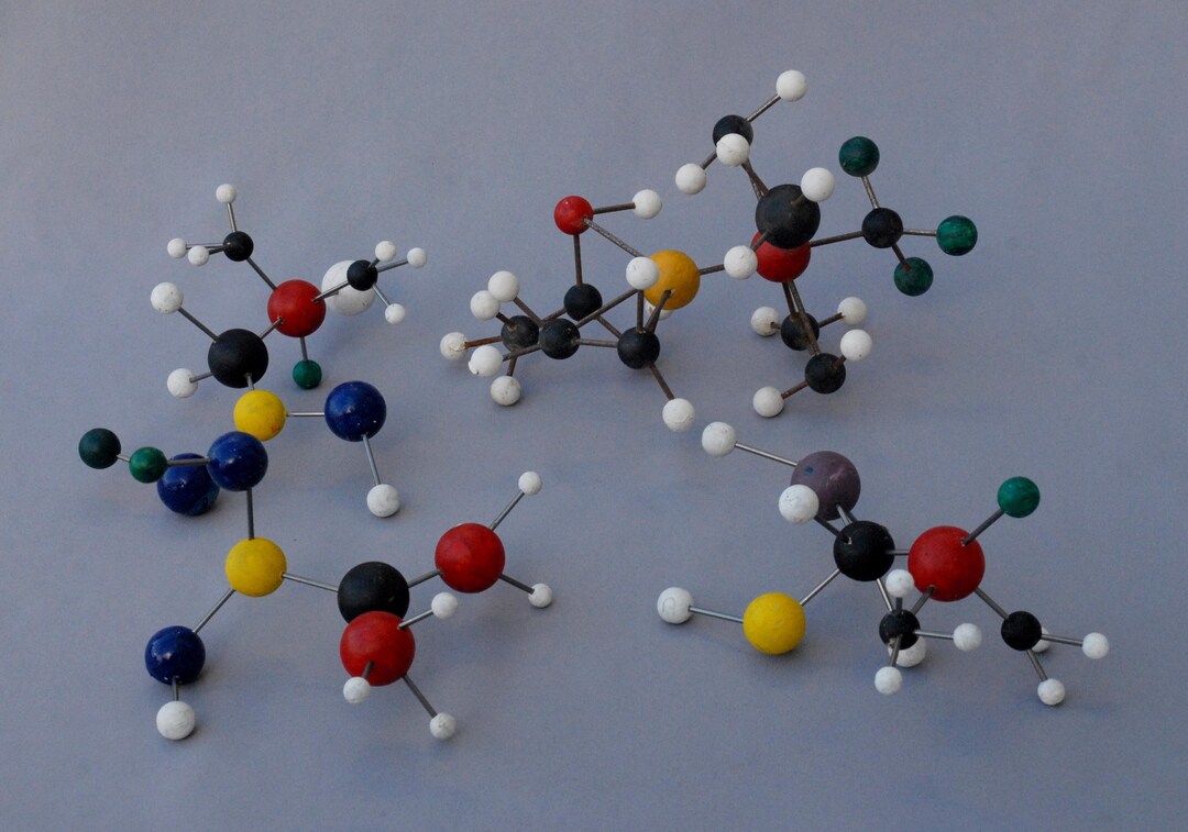 Set of 4 Vintage 1950s Molecules Sets Molecular Models Chemistry ...