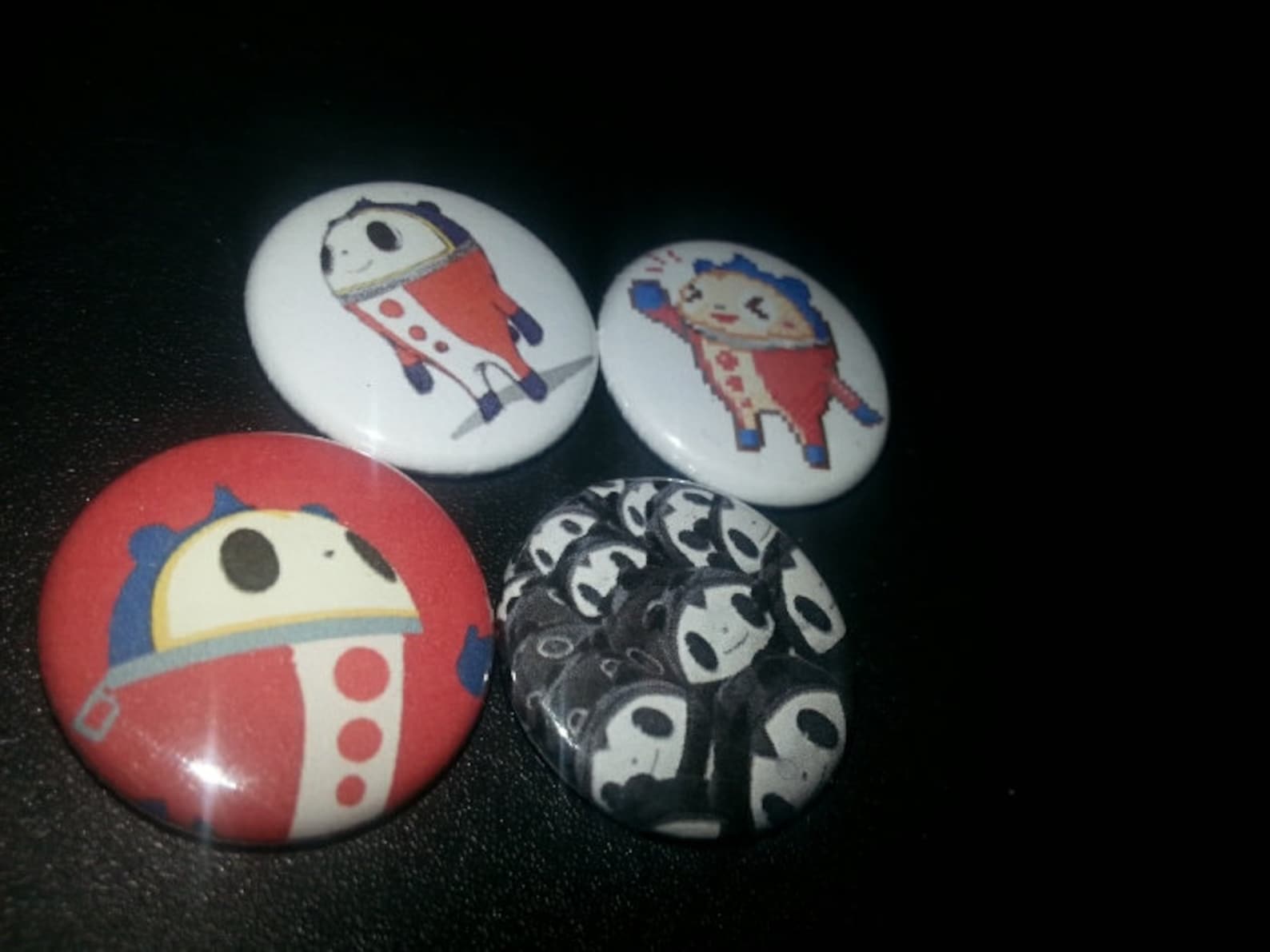 16 One-inch Persona 4 Button Pins - Etsy