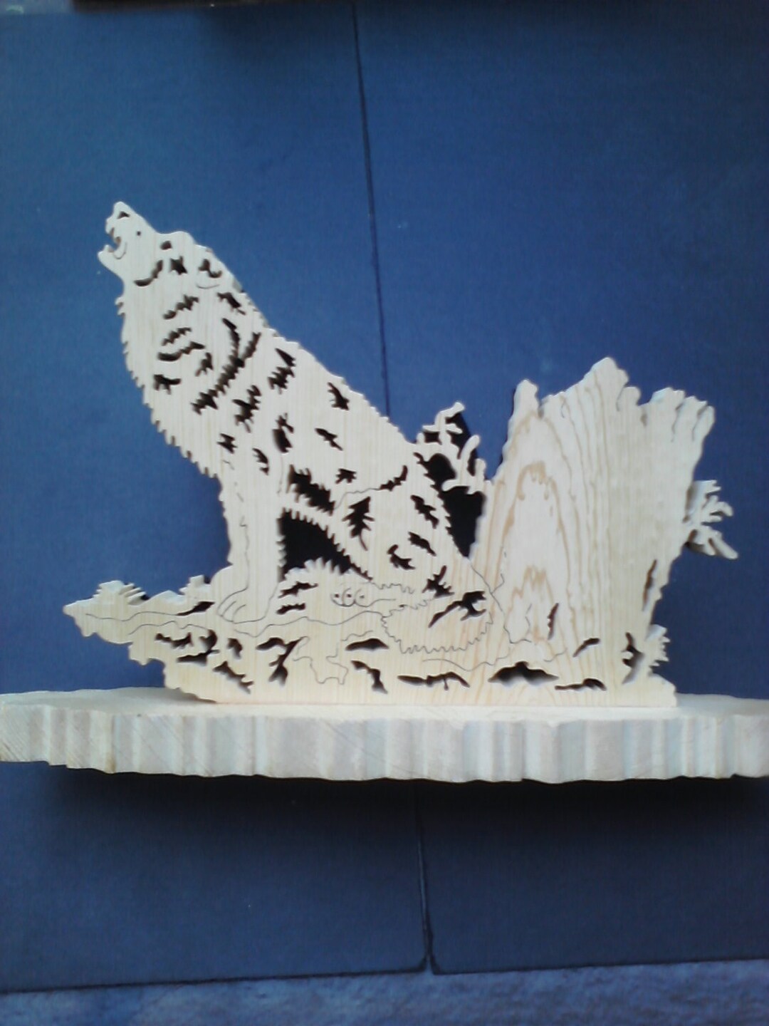 Wolf ,howling, Stand, Shelf, Table - Etsy