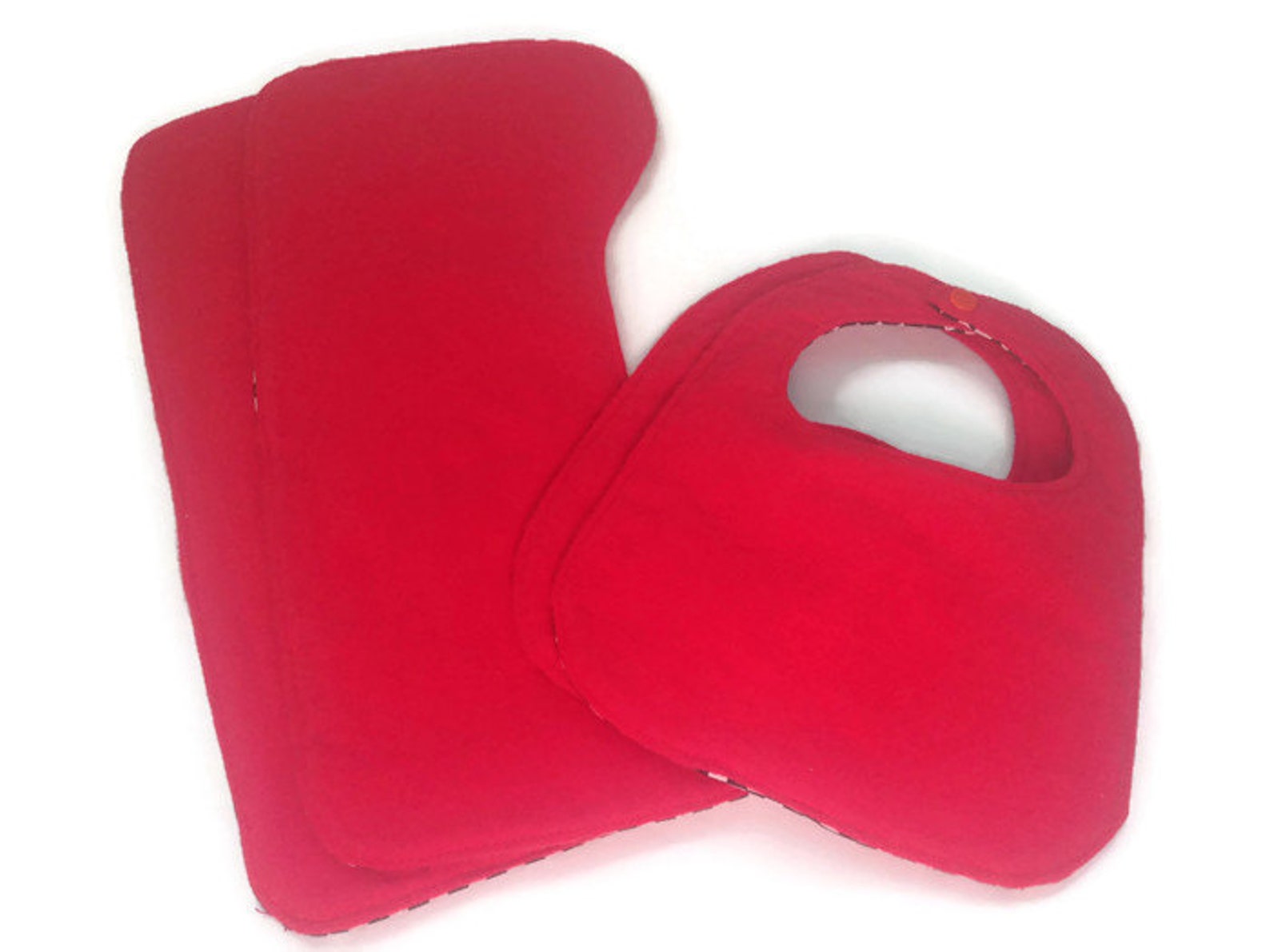 Checkered Bib and Burp Cloths/ Baby Shower Gift - Etsy