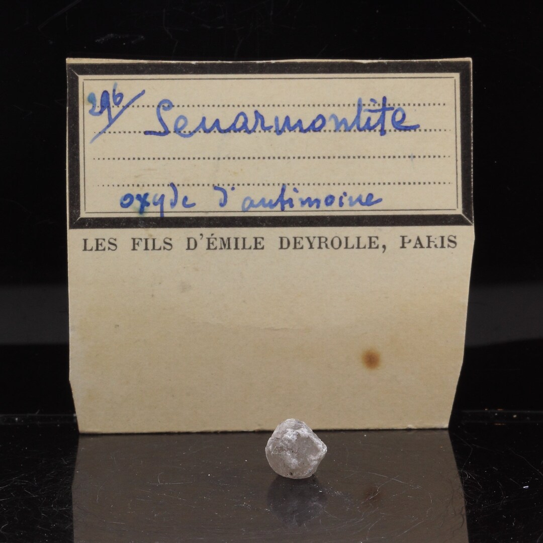 Senarmontite. 3.5ct. Jebel Haminate, Algeria - Etsy