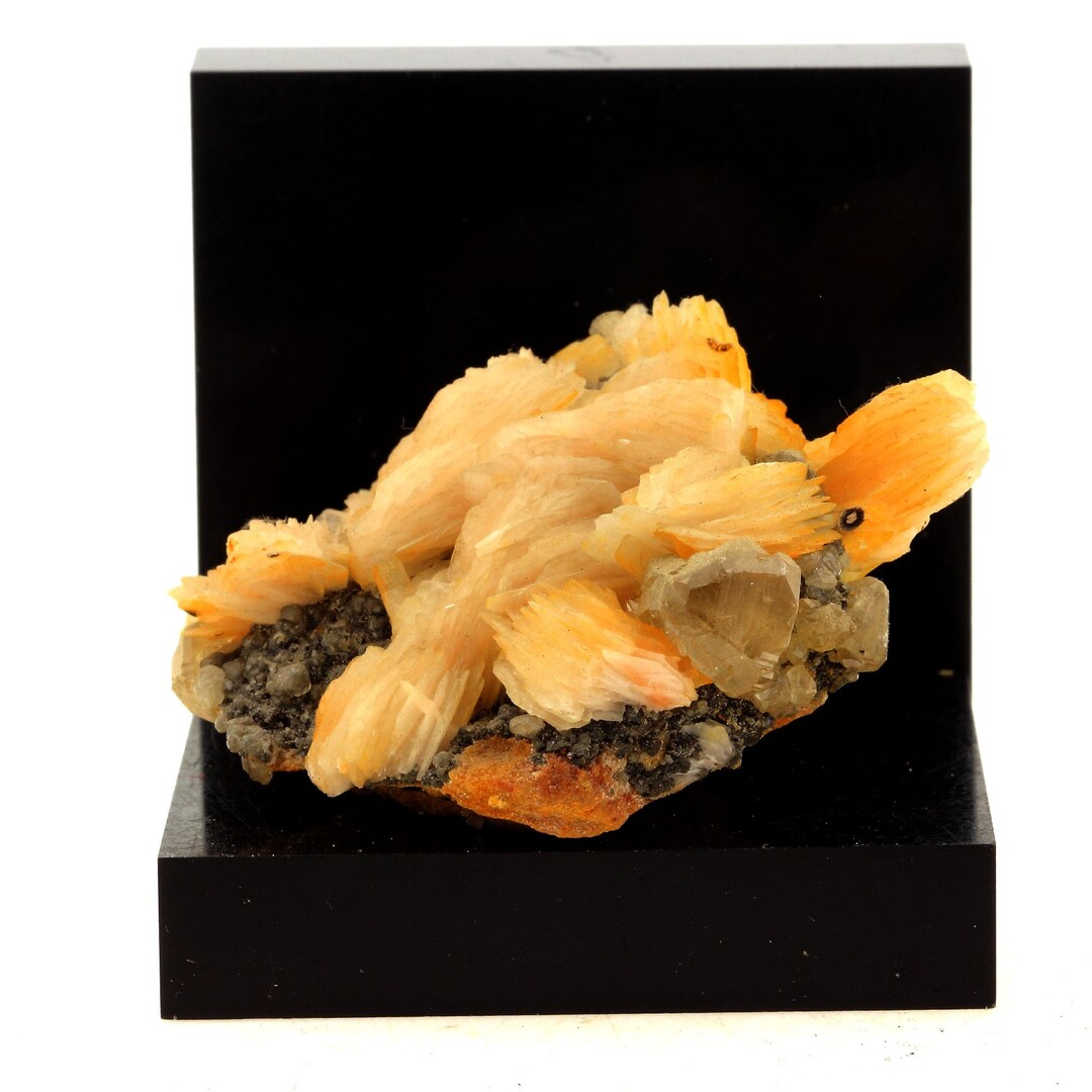 Cerusite Barite. 280.0 Ct. Mibladen Mining District, Midelt, Morocco - Etsy