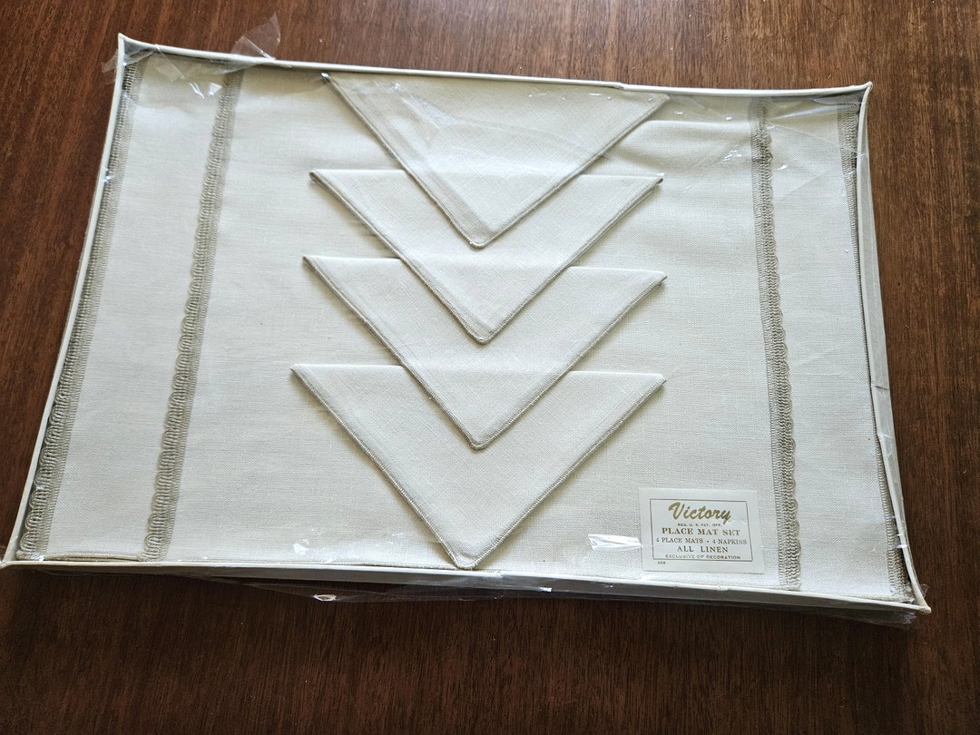 Vintage Placemat and Napkin Set of Four New in Package - Etsy