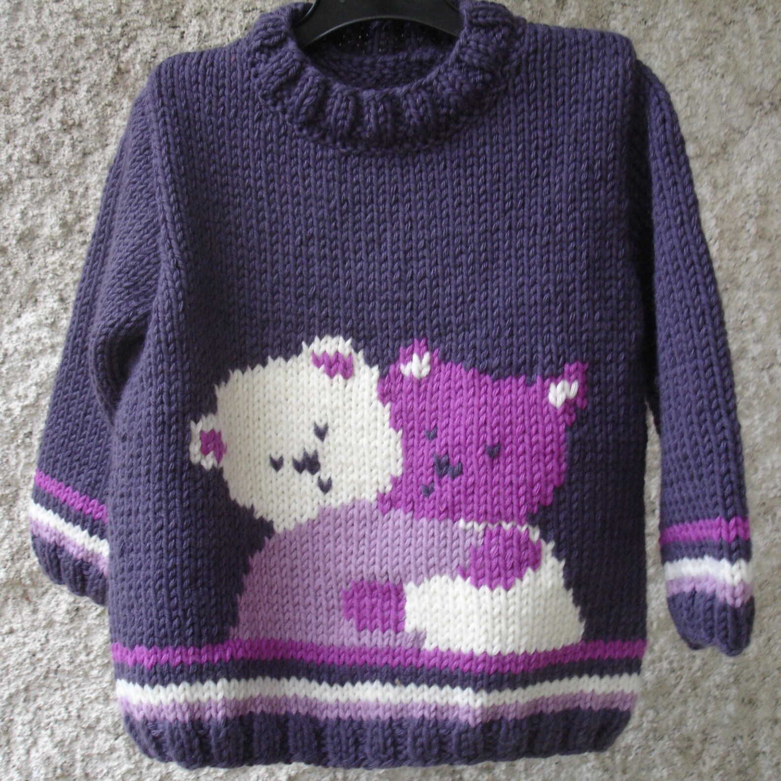 Pull bébé et enfant nounours enlacés de 1 an à 6 ans 100% tricoté main ...