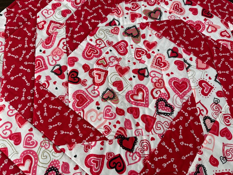 Valentine's Day Table Topper Octagonal - Etsy