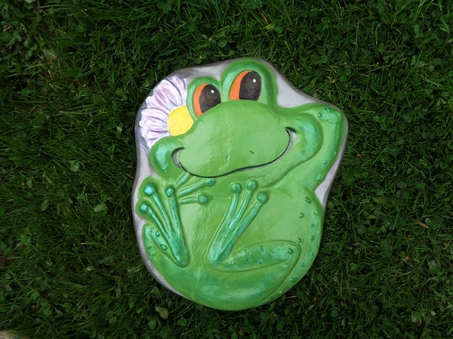 Frog Decor Concrete Frog Frog Stepping Stone Green Frog - Etsy