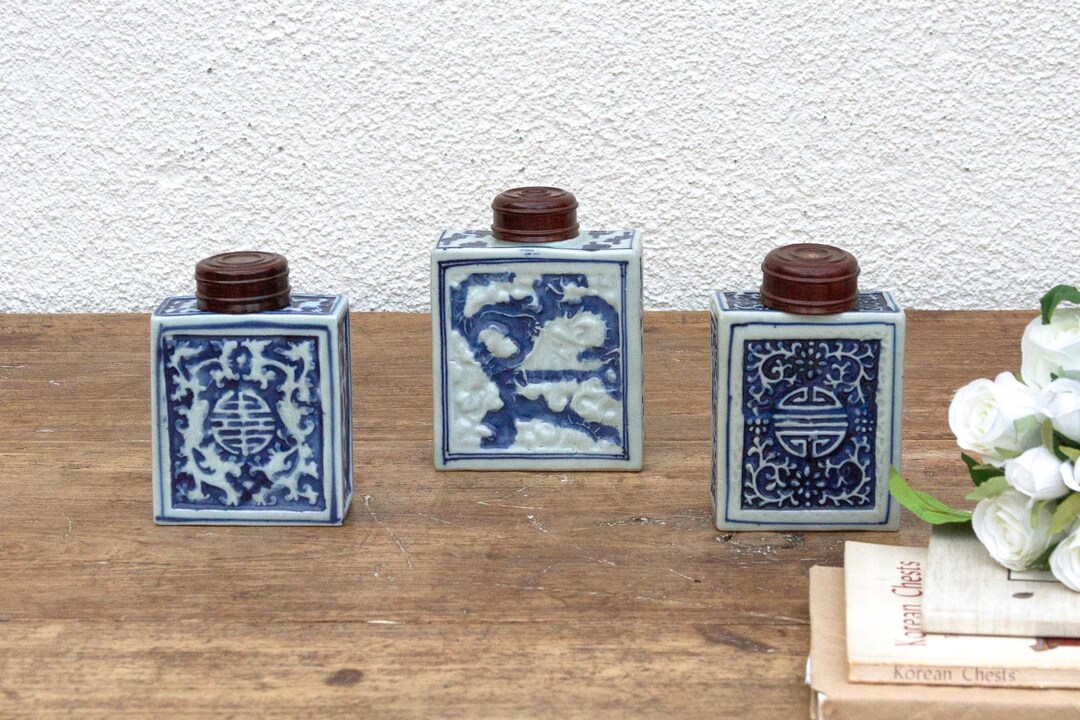 Vintage Blue & White Porcelain Flasks - Set of 3 Chinese Ceramic Vases ...