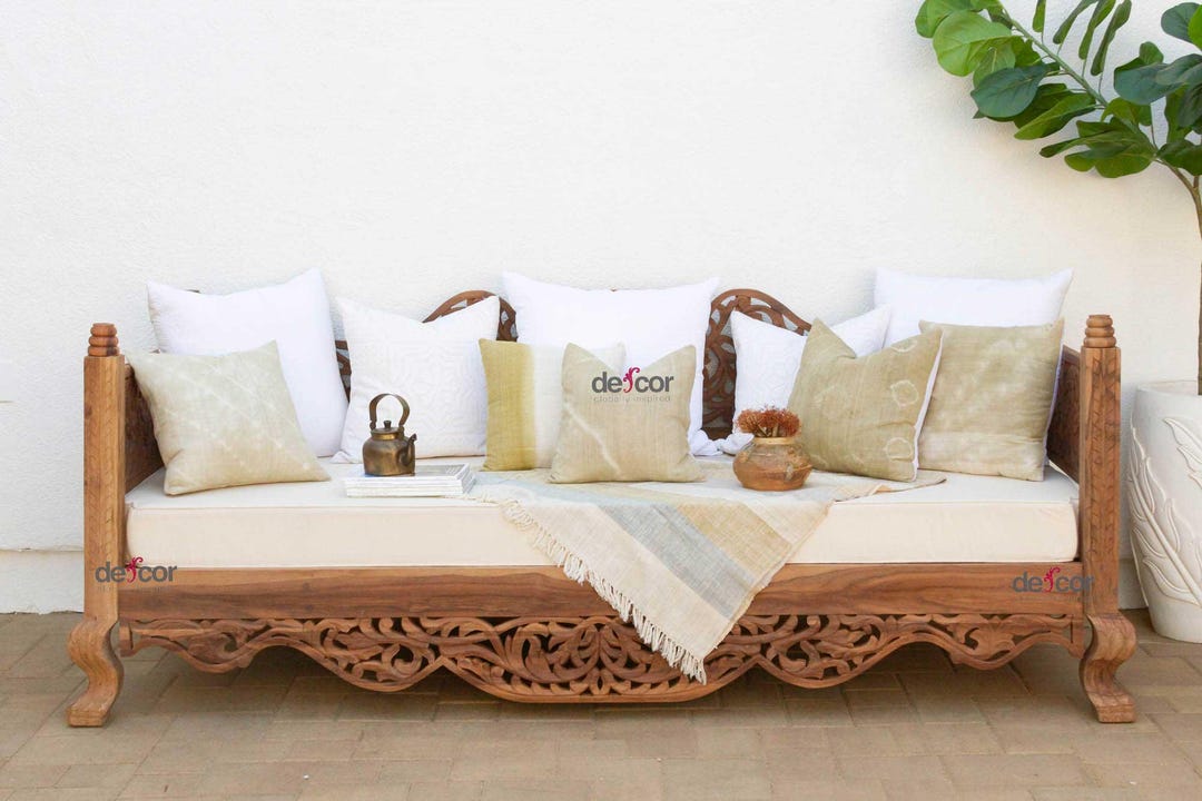 8' Long Reclaimed Teak Anglo Indian Carved Daybed, Raw Teak Daybed ...