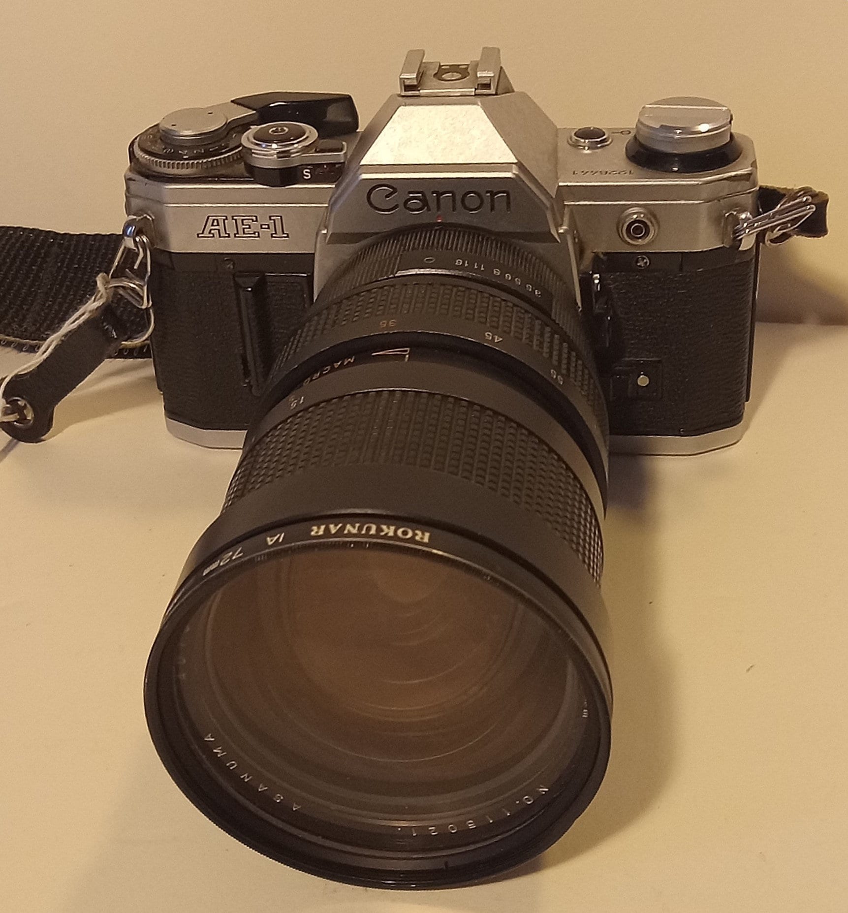 Vintage Canon 35 Mm Film Camera With Zoon Lens. - Etsy