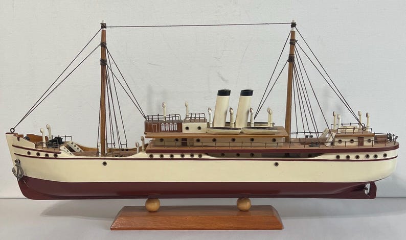 Vintage Model Ship 20 , Tramp Steamer, Handcrafted Wooden Ship by Dean ...
