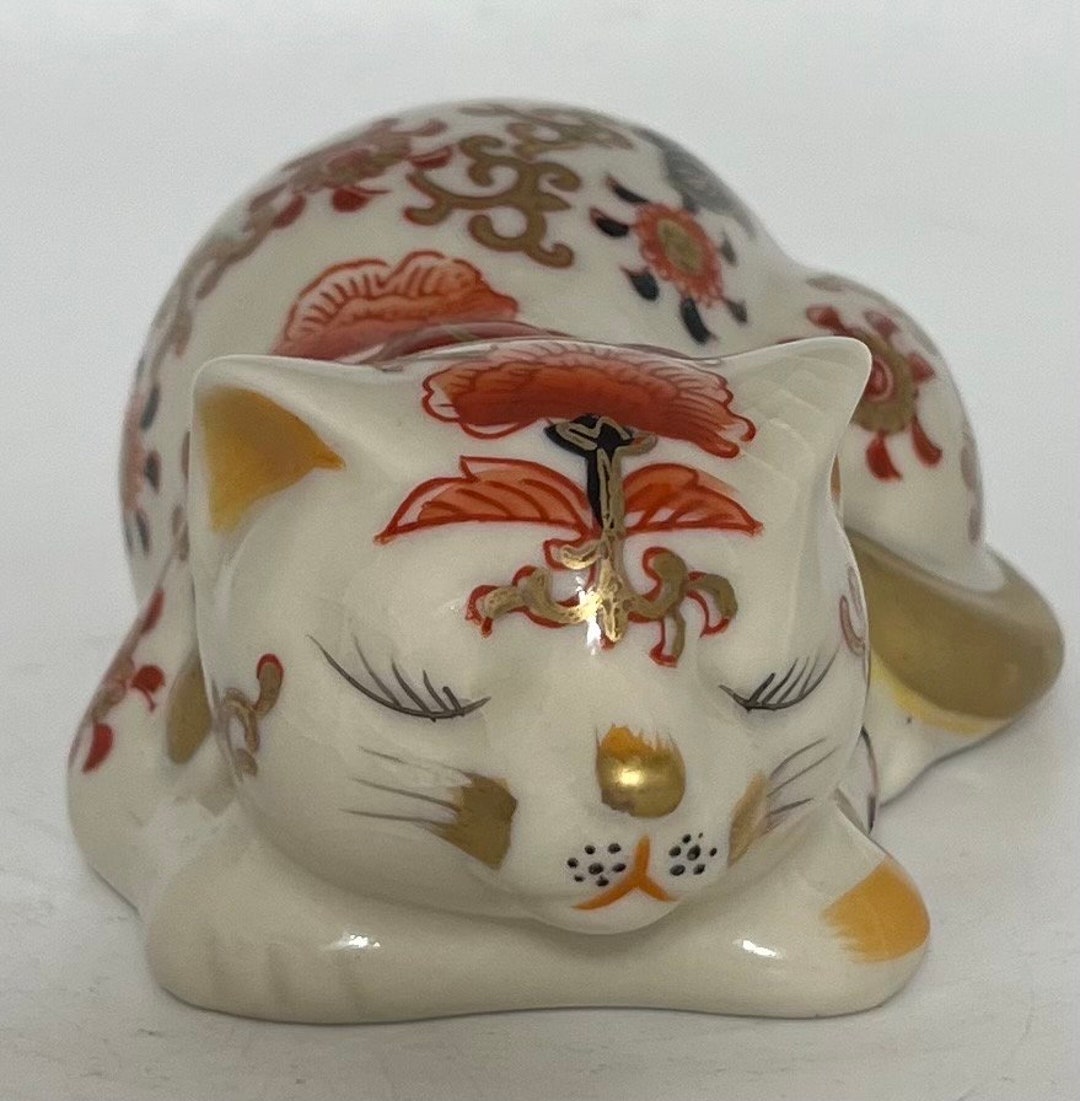 Porcelain Sleeping Cat Japanese Porcelain Nemuri Neko Rare - Etsy