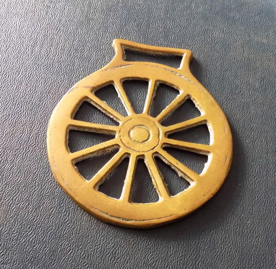 Antique Victorian HORSE BRASS Wagon Wheel Style Design Made in England ...