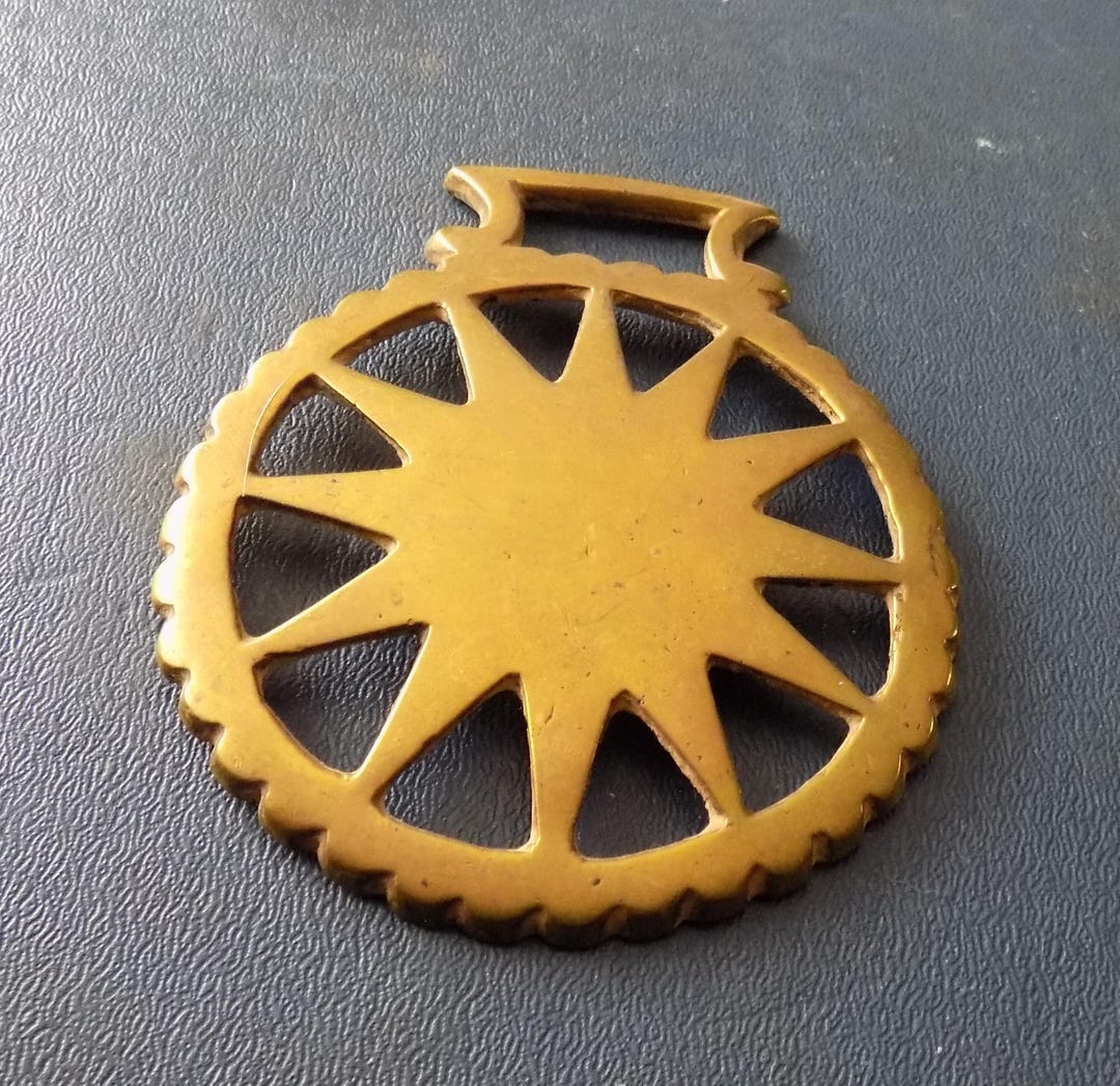 HORSE BRASS 12 Pointed Star Dodecagram Sunburst or Starburst Design ...