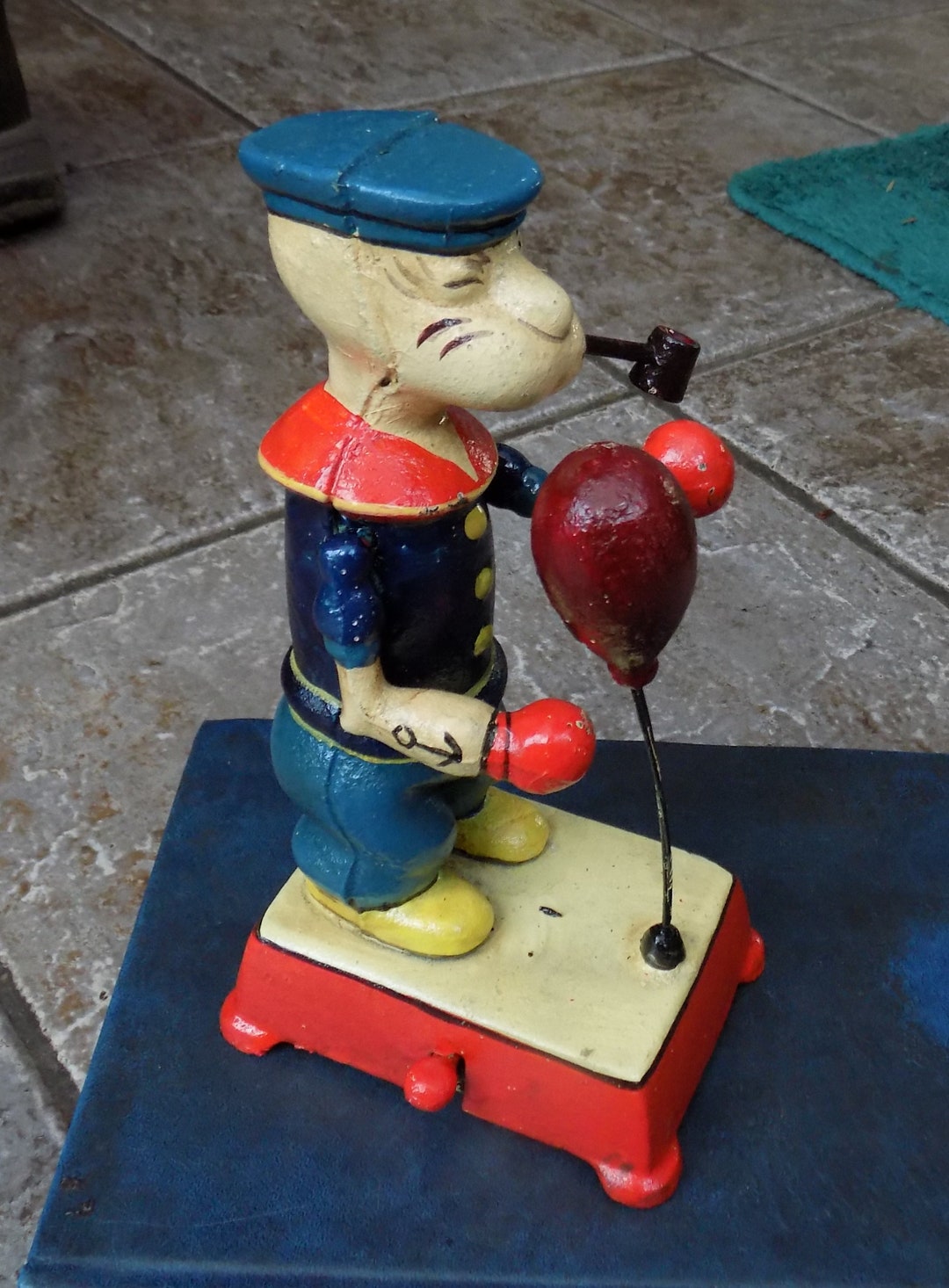 POPEYE the Sailor Man Moving BOXING Novelty Figure.press a Button at ...