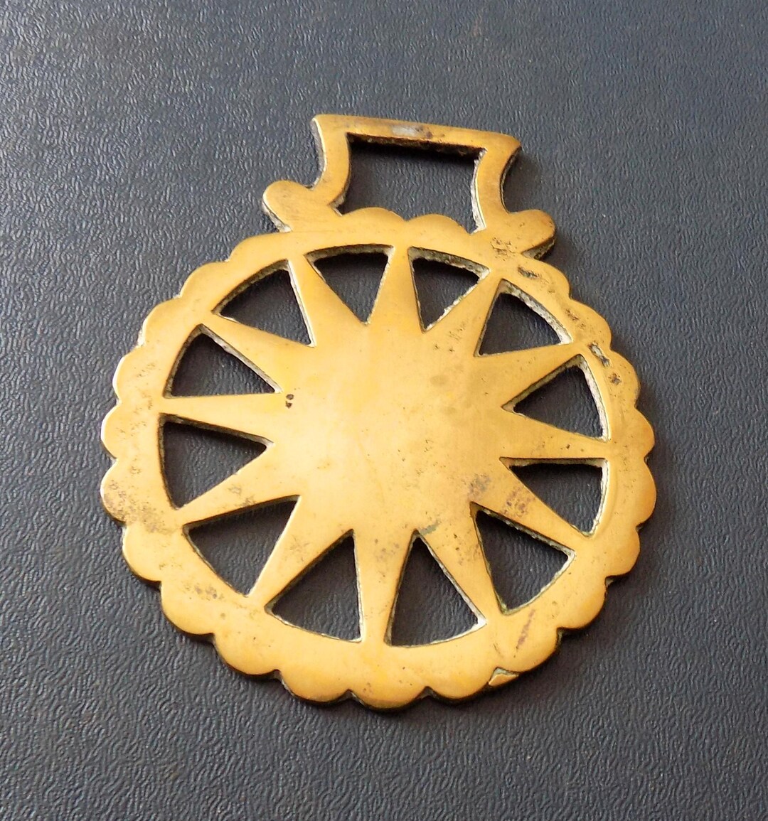 HORSE BRASS 12 Pointed Star Dodecagram Sunburst or Starburst Design ...