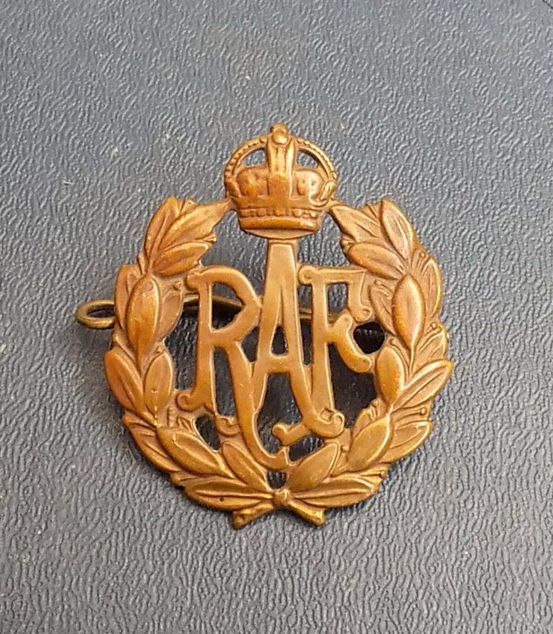 Genuine Original Kings Crown WW2 BRASS RAF Royal Airforce Cap Badge ...
