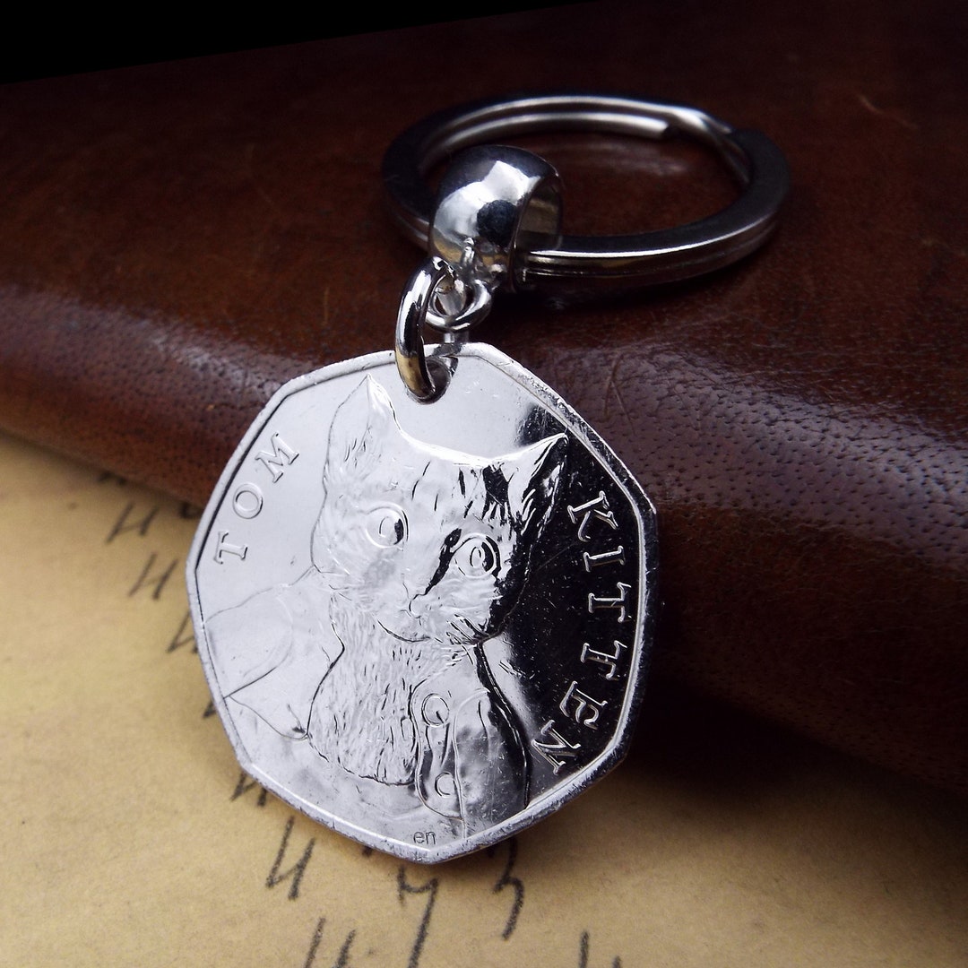Commemorative 2017 Beatrix Potter Tom Kitten 50 pence 50p Coin Keyring ...