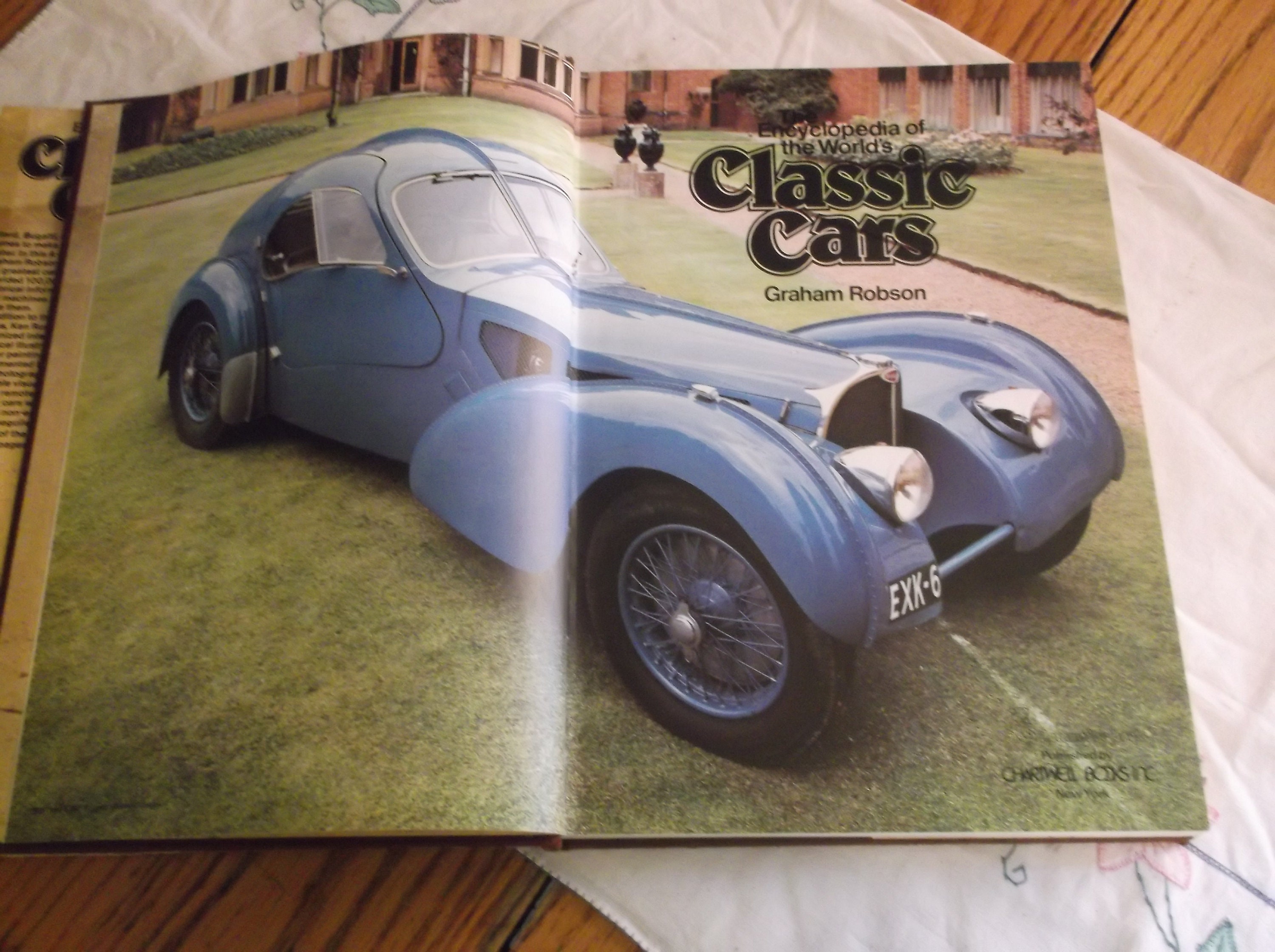 The Encyclopedia of the Worlds Classic Cars - Chartwell Books - Etsy