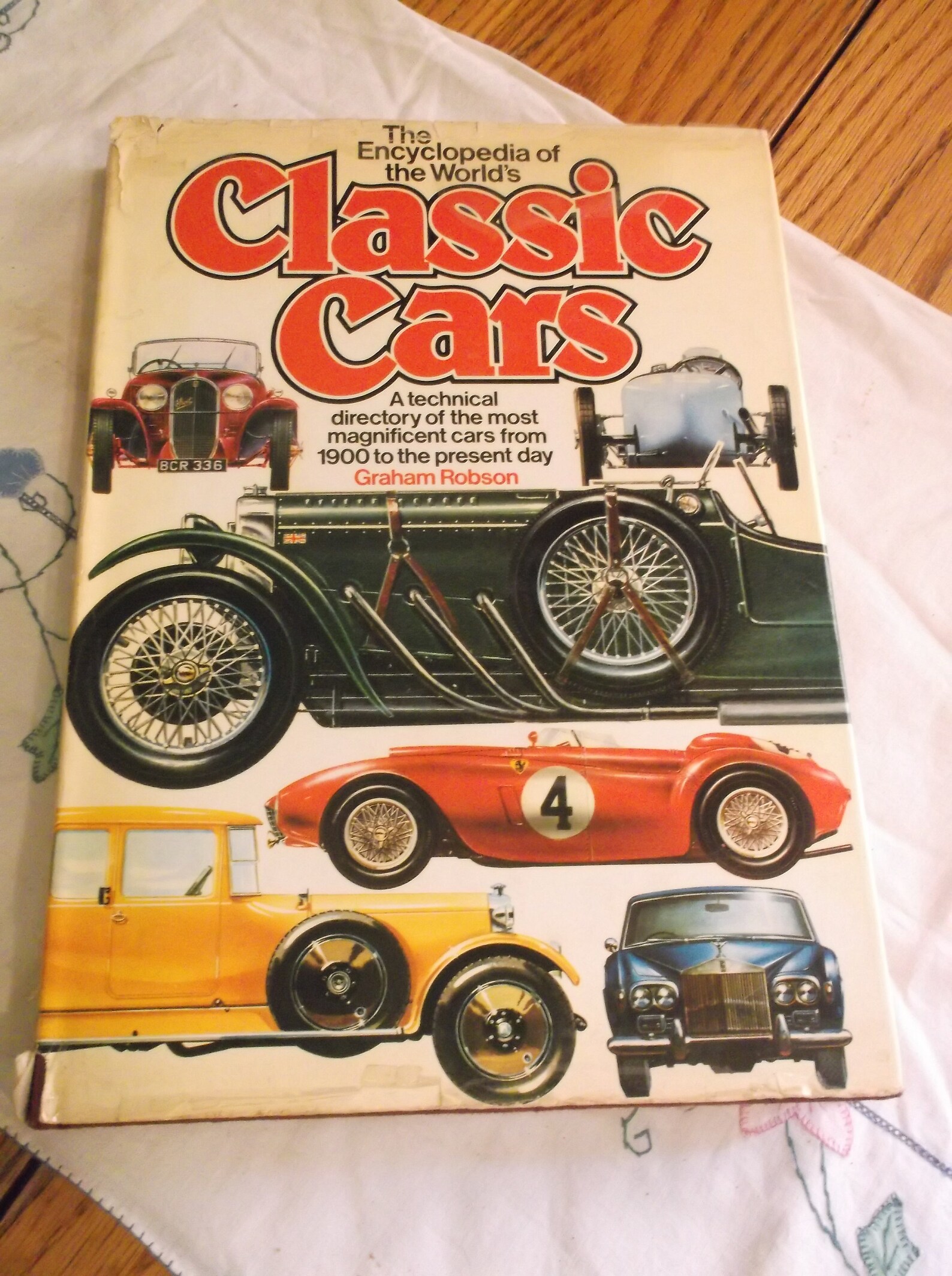 The Encyclopedia of the Worlds Classic Cars - Chartwell Books - Etsy