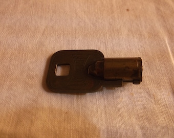 ONE GE Vending Machine Key, GE537, GE505, GE541, GE547, Chicago Lock Co ...