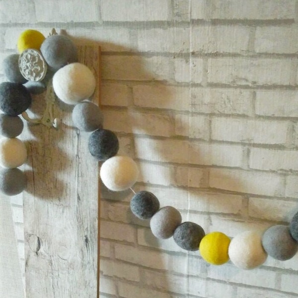 Felt Ball Garland - Etsy
