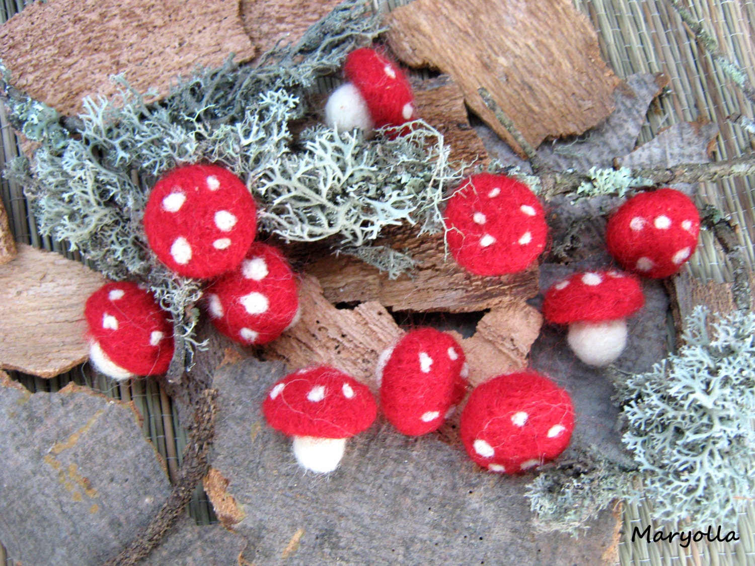 10 Felt Mushrooms Felt Toadstool Home Decoration Ornaments - Etsy