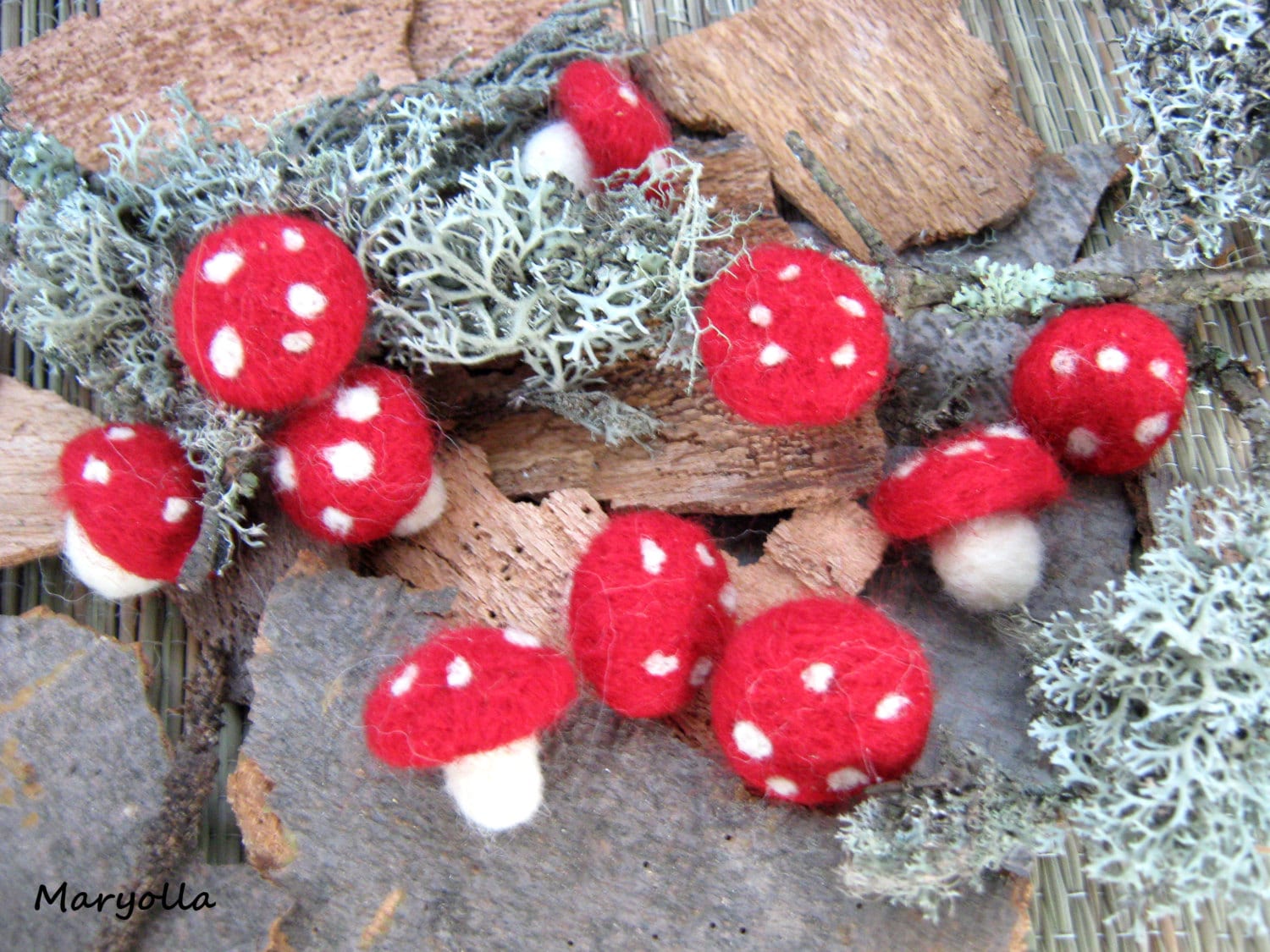10 Felt Mushrooms Felt Toadstool Home Decoration Ornaments - Etsy