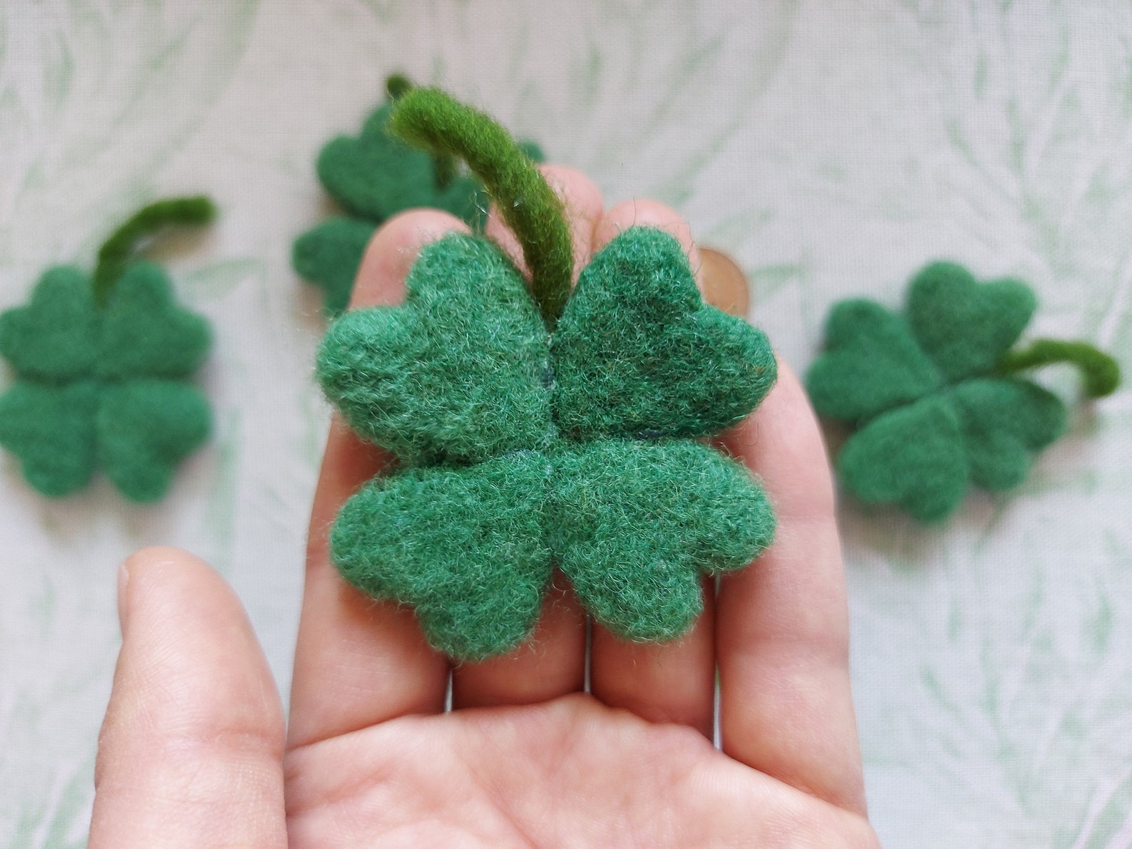 Mini Felt Shamrocks / Four Leaf Clovers / Mini Felt Clovers / - Etsy
