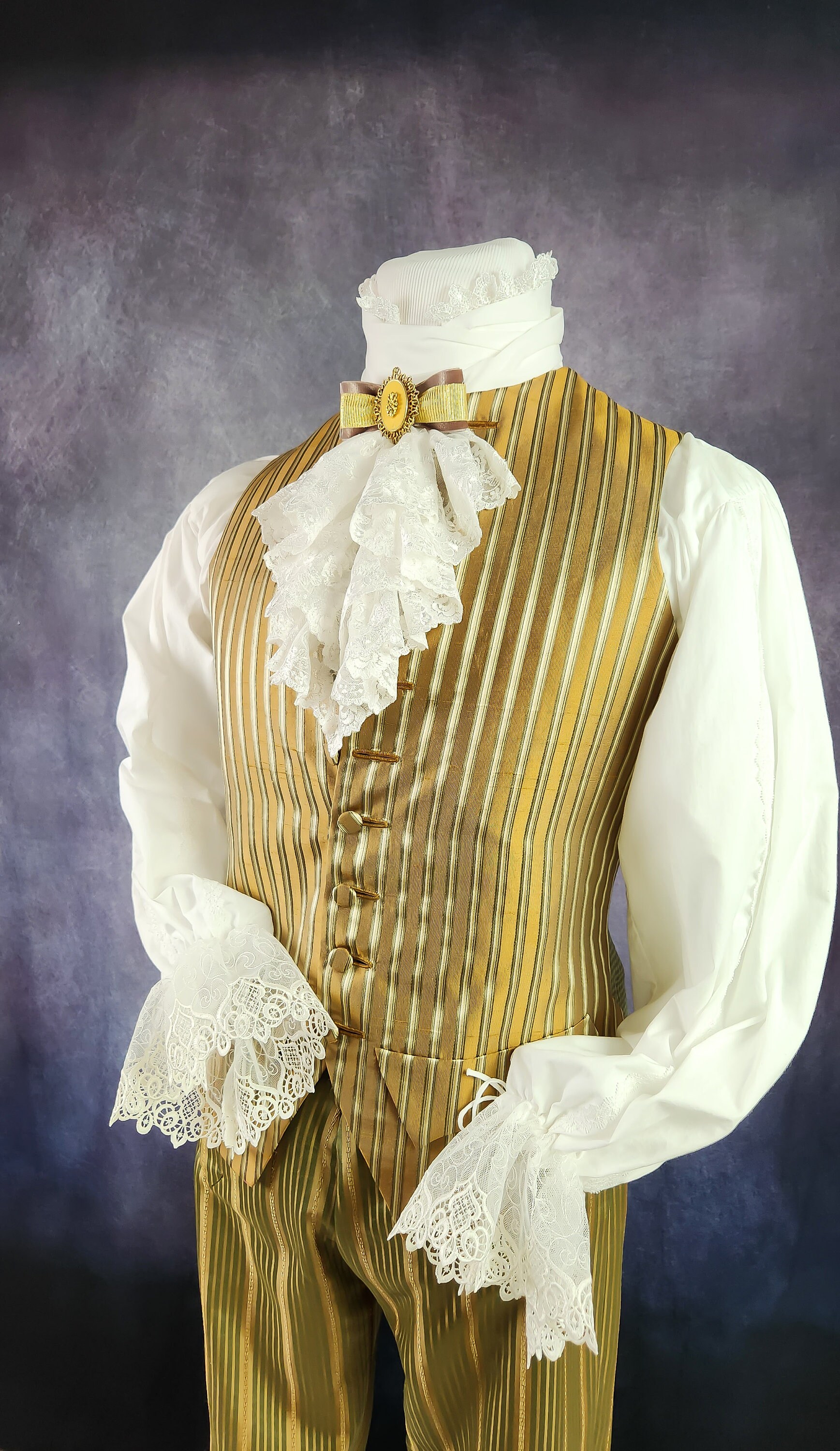 White Lace Jabot, 18th Century Men's Fashion, Men's White Shirt, Rococo ...