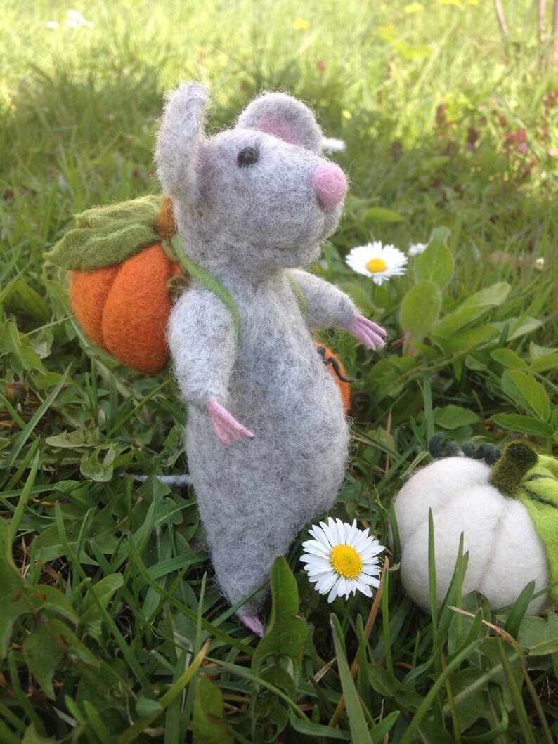 CRUELTY FREE Mouse Woodland Toy Animal Felted Pet Wool Decor | Etsy