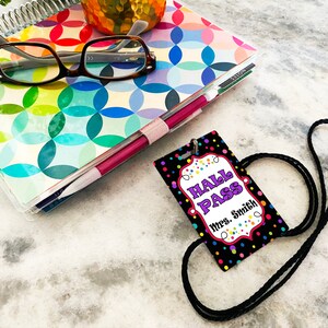 Dots Theme Classroom Hall Passes for Teachers, Personalized, Set of 10 ...