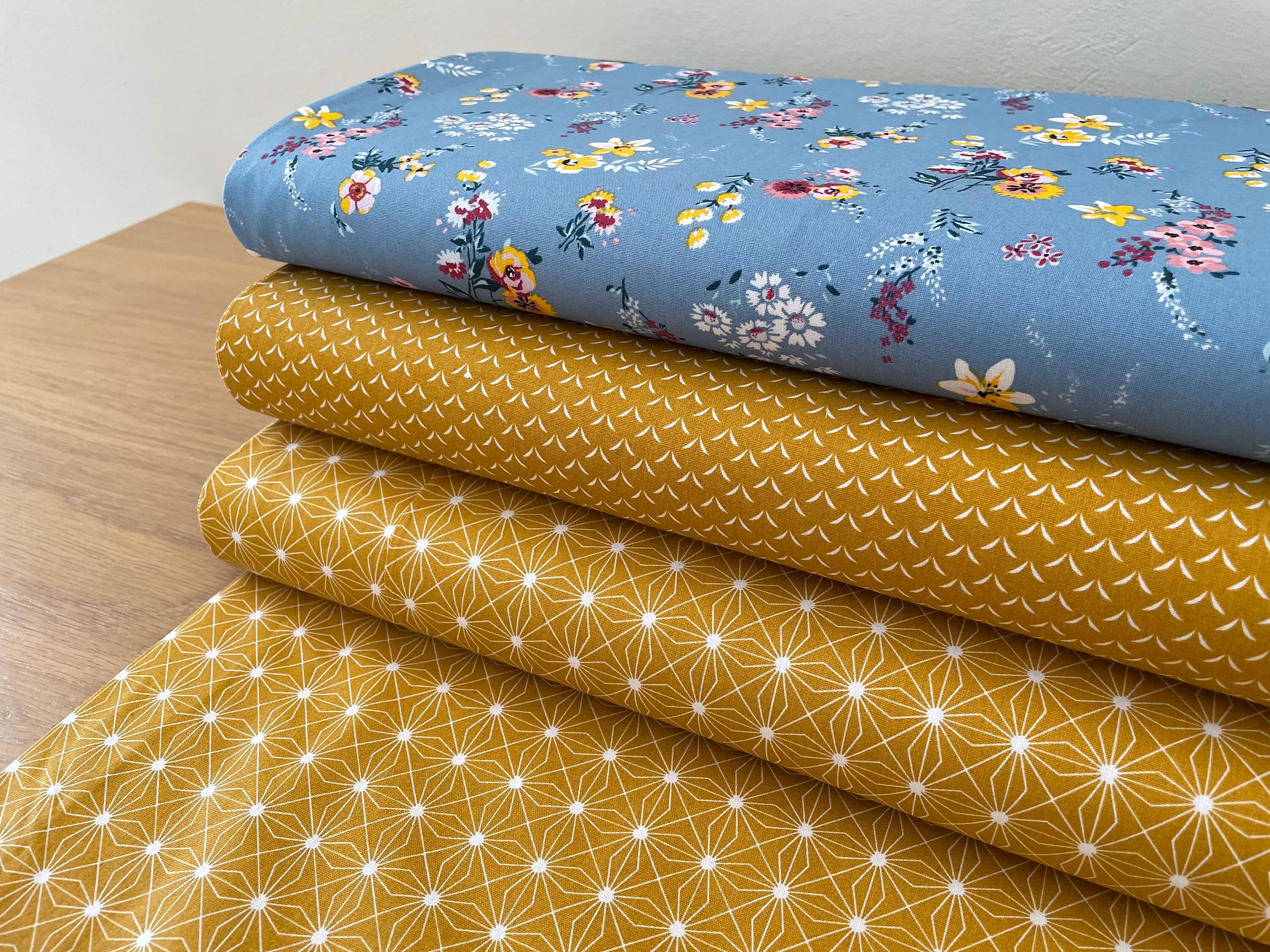 Stoff Fabric Patchwork Baumwolle Cotton Gelb Grafisch Blumen | Etsy