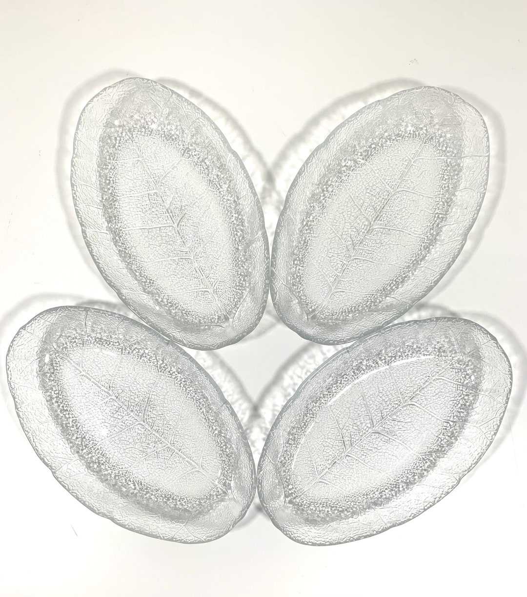 Arcoroc Aspen Oval Plate Clear Textured Glass Leaf Pattern Small Oval ...