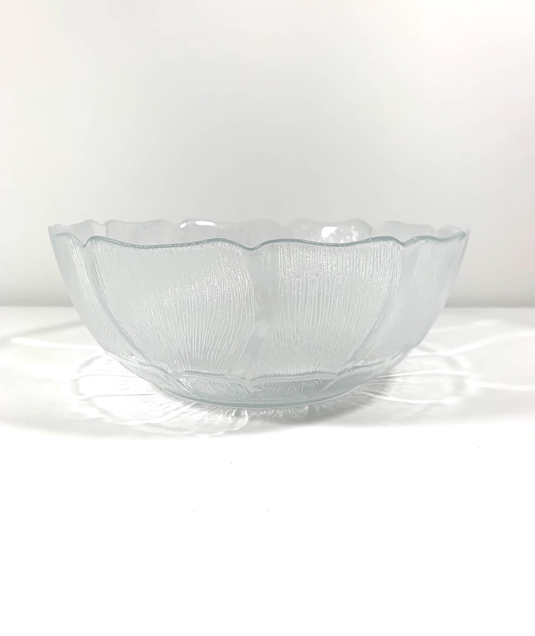 Arcoroc Fleur Glass Serving Bowl Textured Flower Petals Glass Dish - Etsy