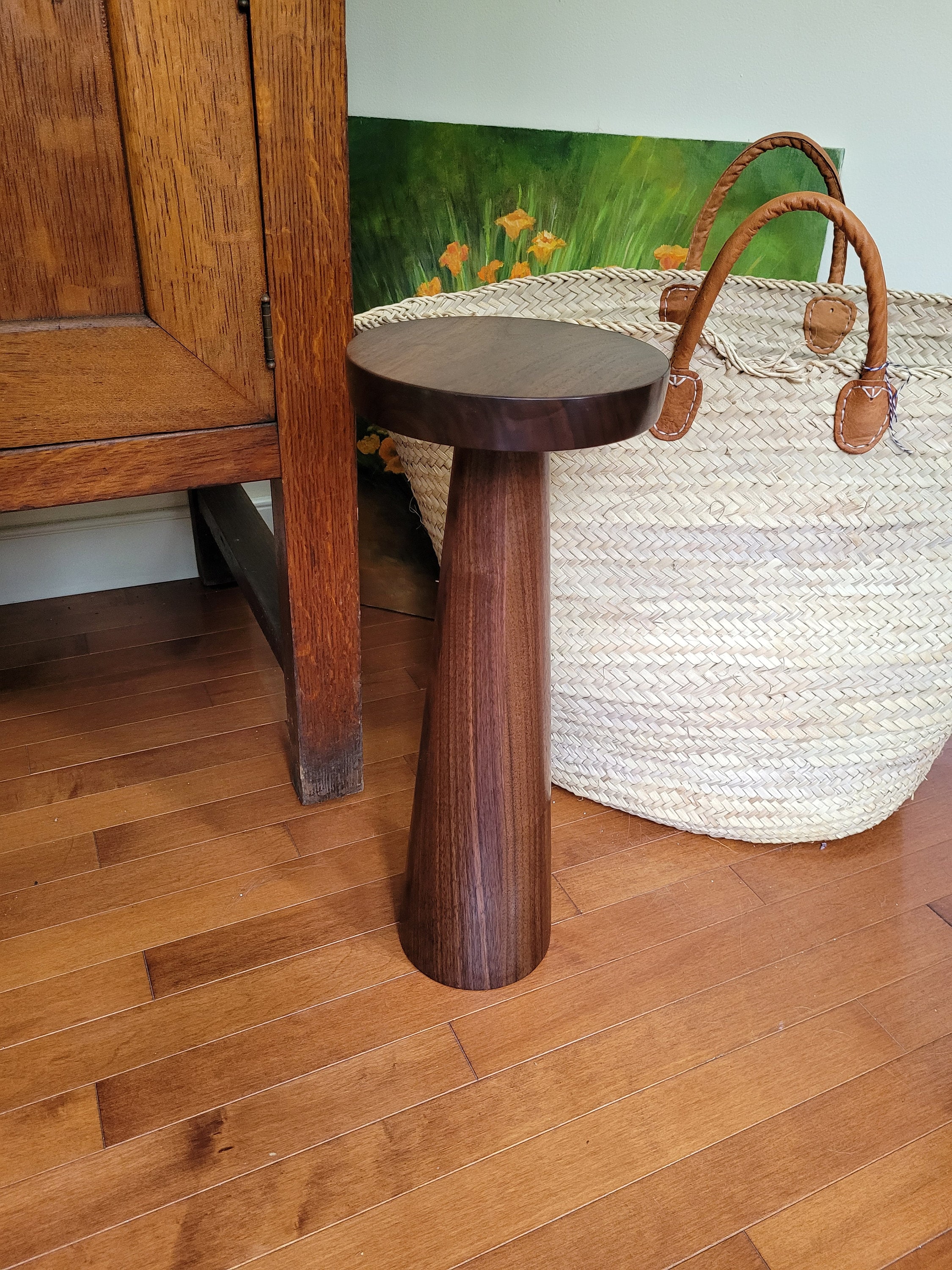 Drink table wood store