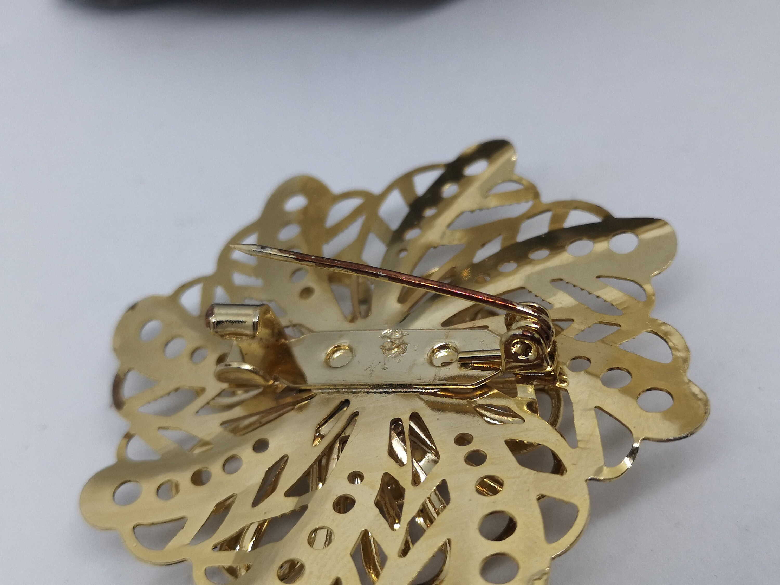 Vintage Golden Art Deco Brooch • Inspirational Retro Circle Jewelry ...