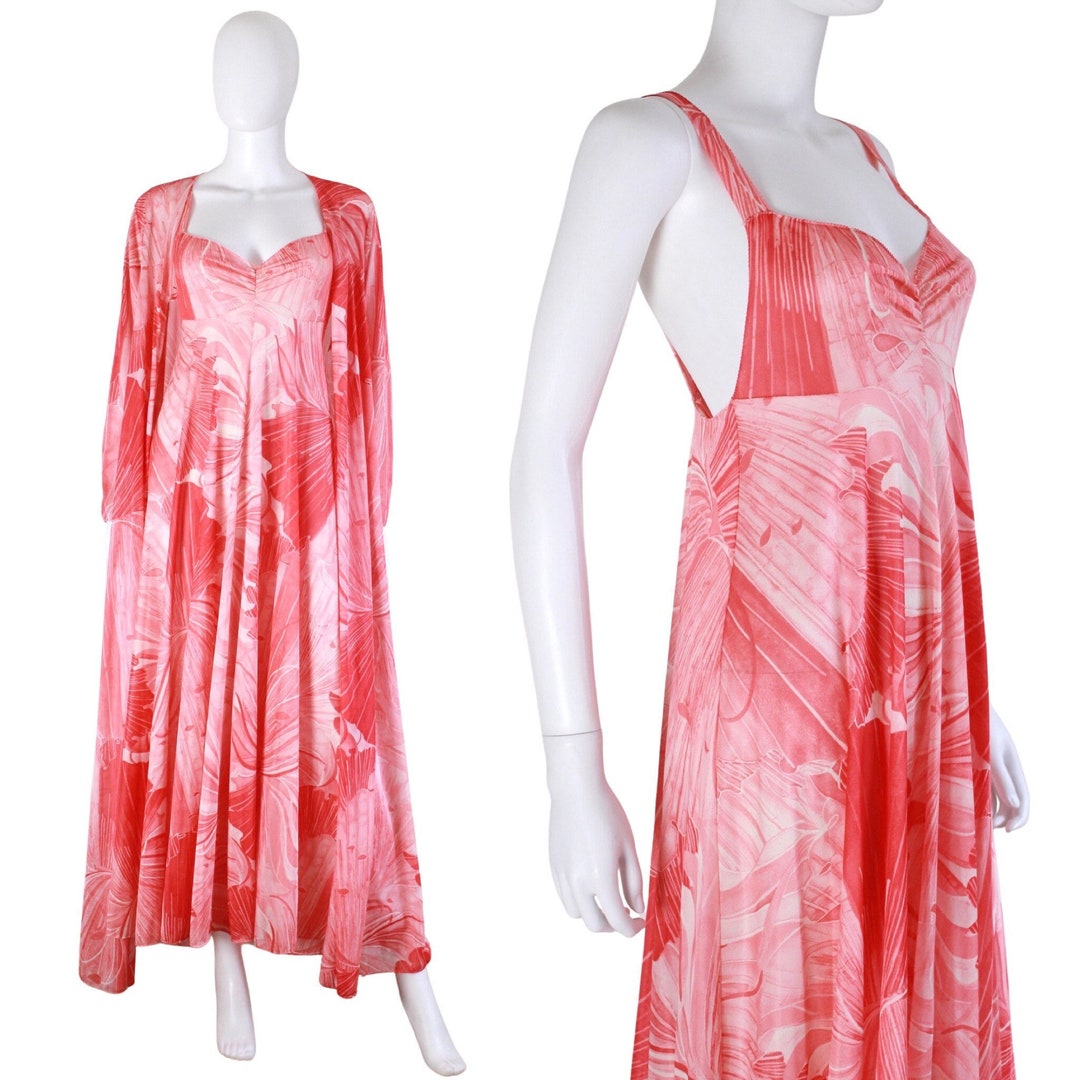 1960s Pink Floral Nylon Peignoir Set 1960s Pink Peignoir Set 1960s ...