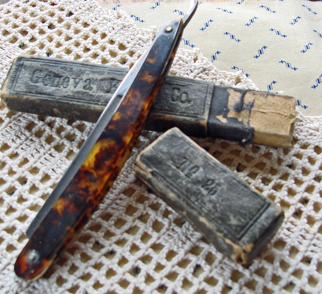 Straight Edge Fold up Razor by Palmer Chicago, Box Says Geneva Knife Co ...