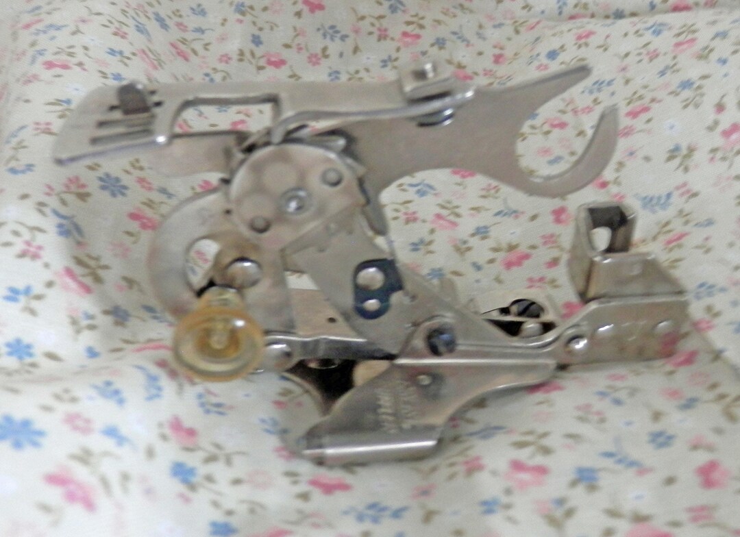 Greist Low Shank 1261 Sewing Machine Ruffler Foot Attachment 4 ...
