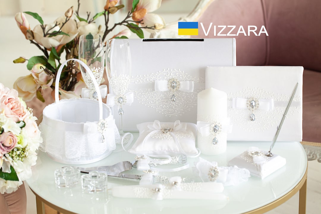 White Weddings Set Wedding White Flowers Girls Baskets Champagne ...