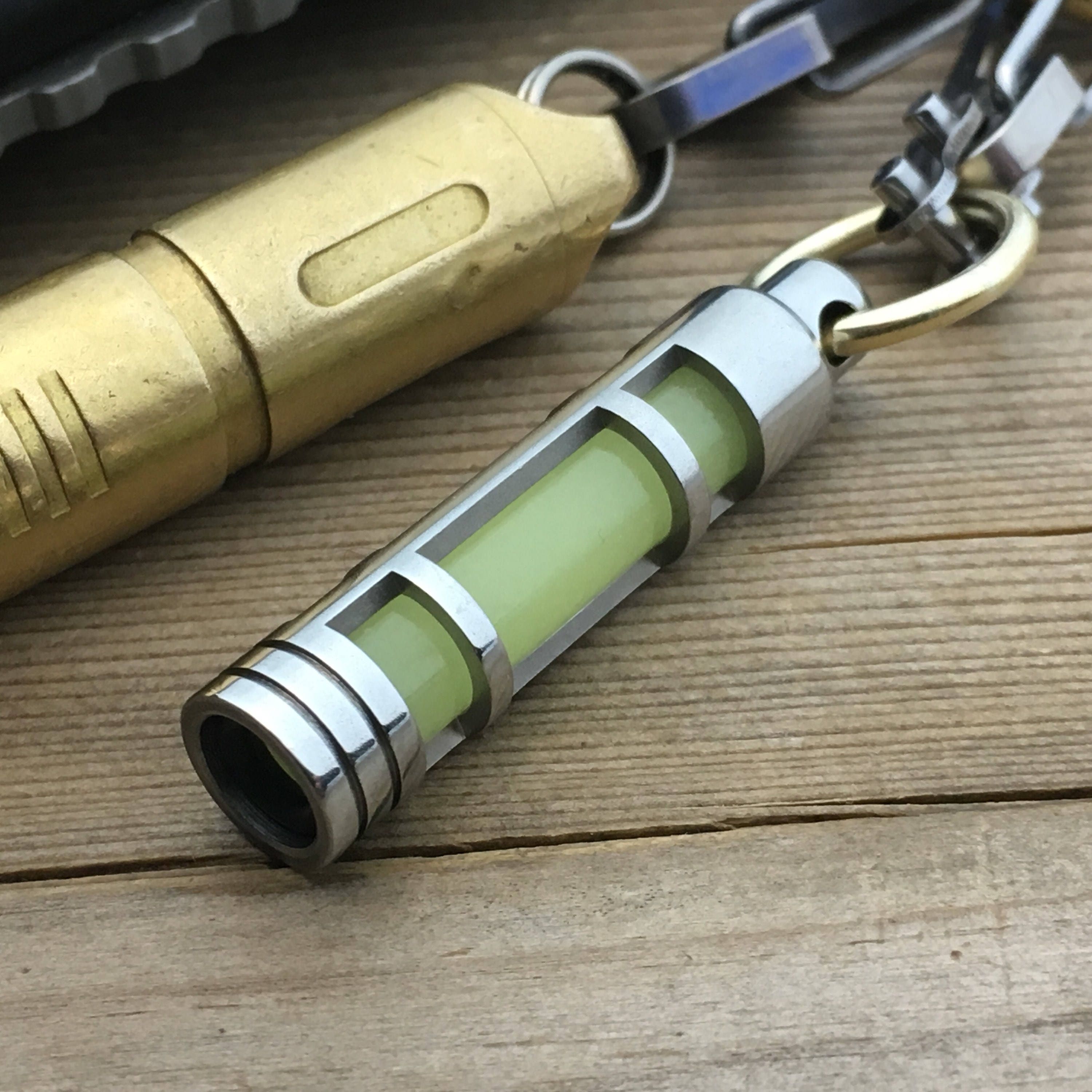 Glow-Fob Locator, Keychain with Bike-Link / Stainless Steels