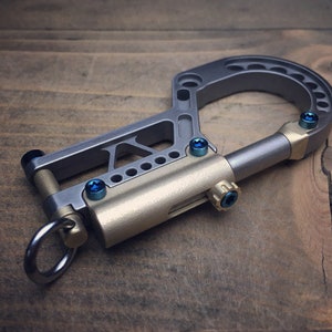 The Yoshimura Bolt Carabiner-evo / Key Carabiner Keychain - Etsy